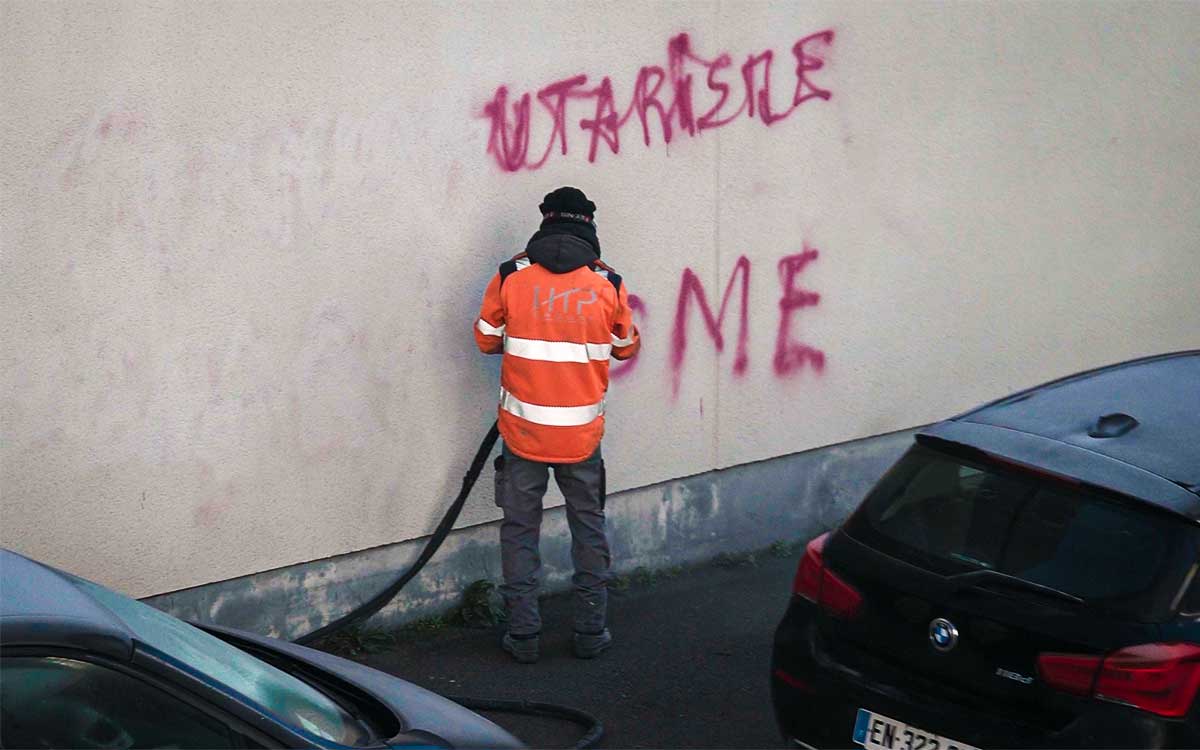 Saint-Nazaire : tags en série le long de la rue de Pornichet, la Ville ...